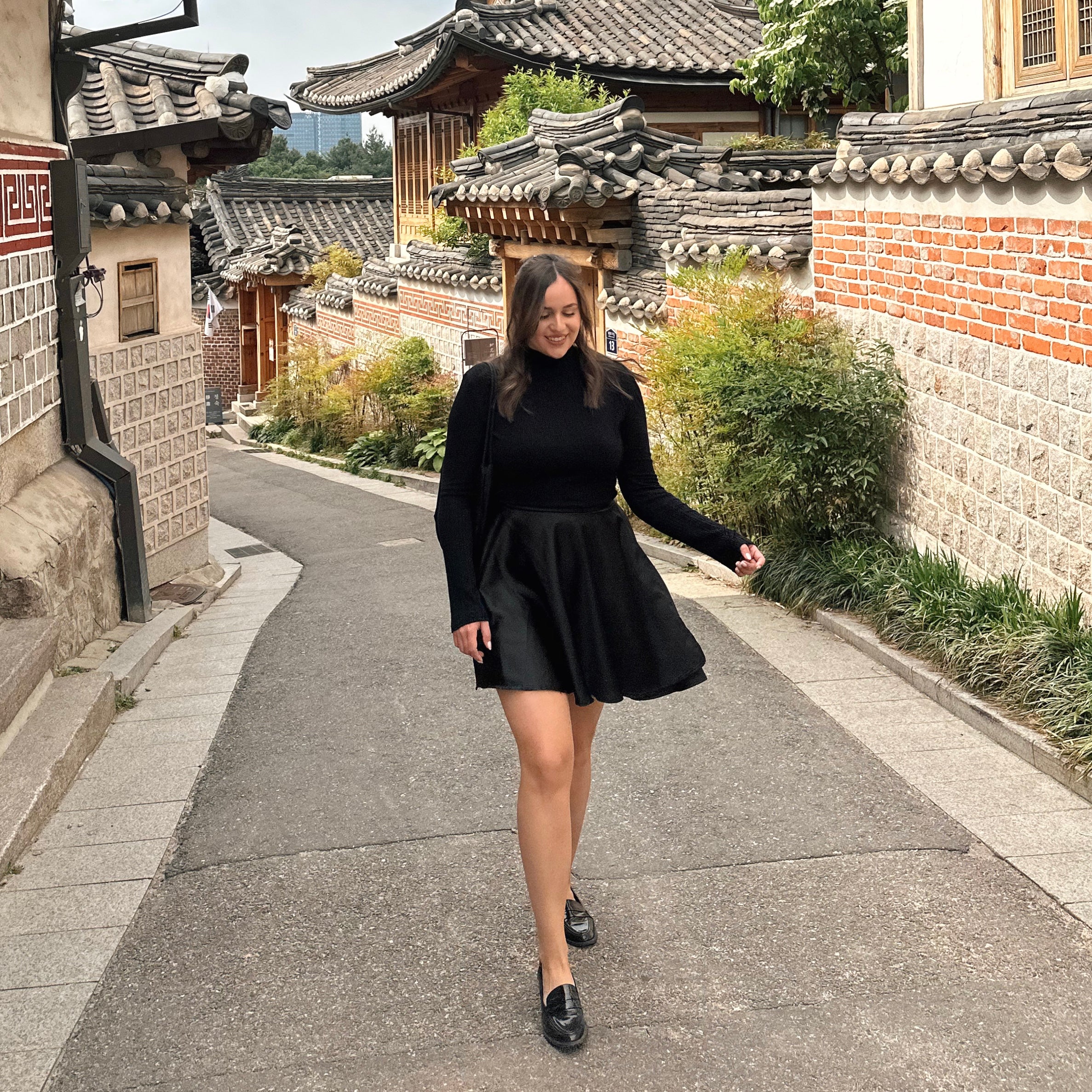 Laura Studen-Karakaya – Shuttlerock Creators